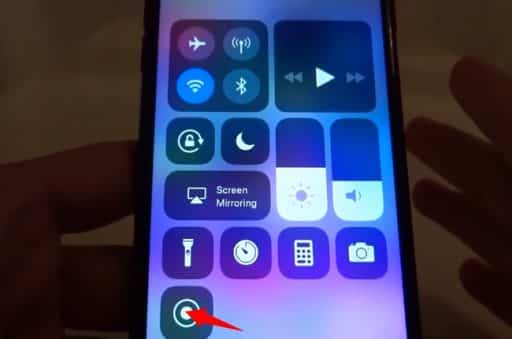 How To Screen Record On iPhone XR - The Tech Journal