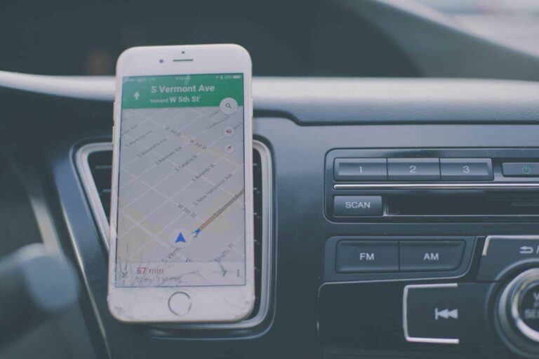Best 5 Transit and Navigation Apps To Help You Roam Around The City ...